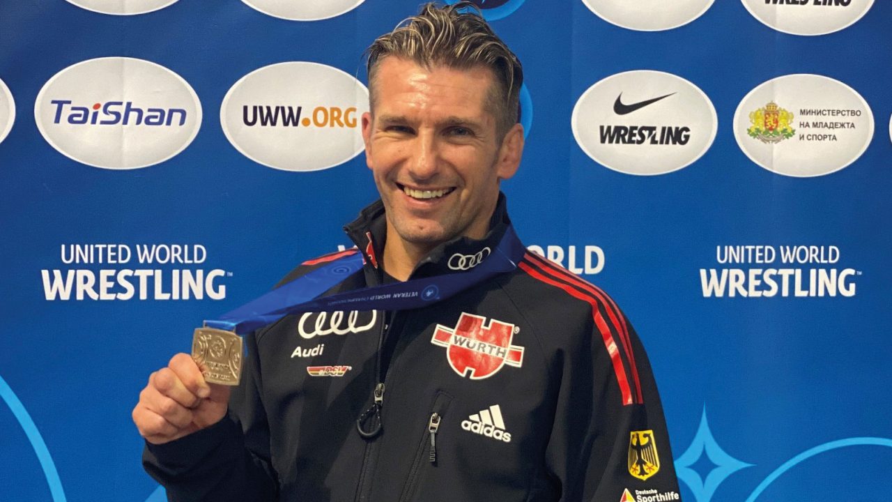 Michèle Rauhut: Vizeweltmeister der Veteranen im Ringen ...